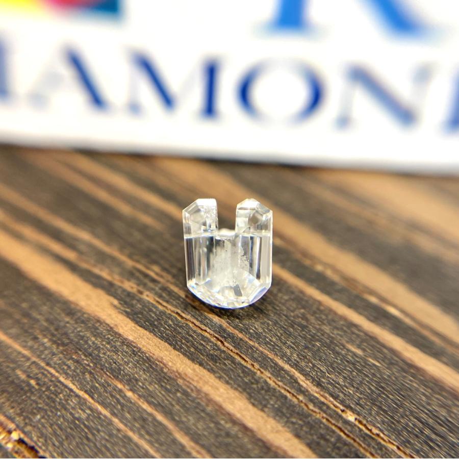 ダイヤモンド！アルファベットUの形！ Hカラー SI2/0.287ct/RT0583/CGL : RTDiamonds - 通販 - Yahoo!ショッピング