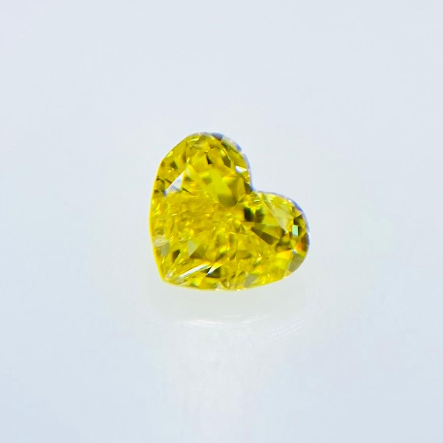 FANCY VIVID YELLOW 0.165ct HS/RT1742/CGL : RTDiamonds - 通販 - Yahoo!ショッピング