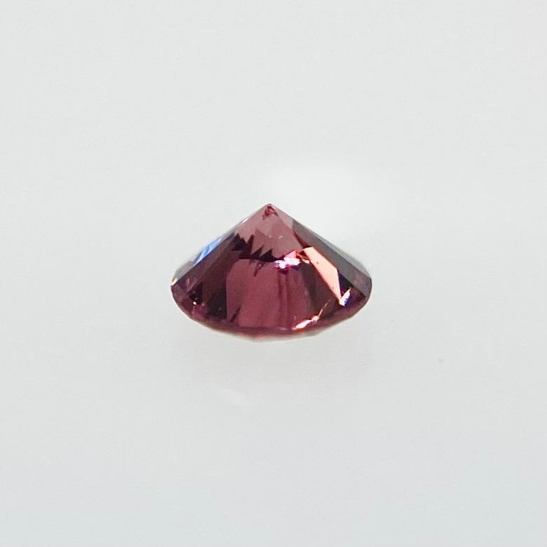 FANCY RED 0.031ct RD/RT2664/CGL : rt2664 : RTDiamonds - 通販 - Yahoo!ショッピング