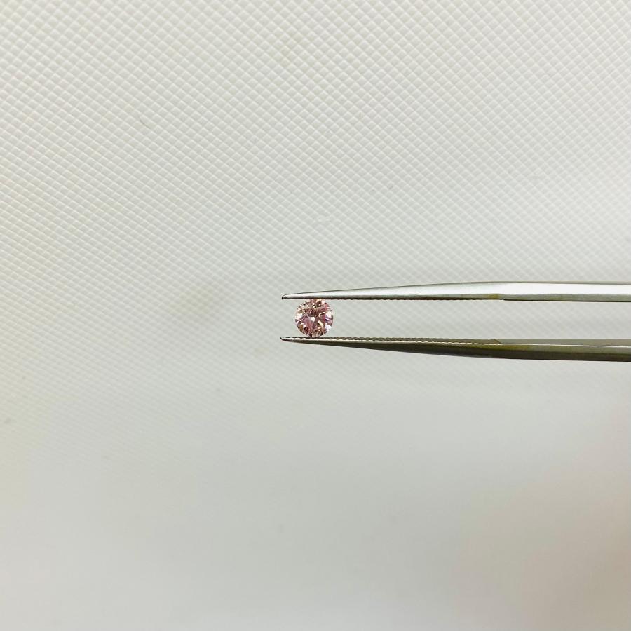 FANCY LIGHT PINK 0.153ct RD/RT2794/CGL : rt2794 : RTDiamonds - 通販 - Yahoo!ショッピング