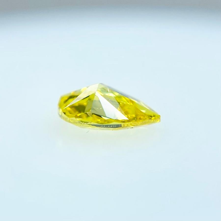 FANCY VIVID YELLOW 0.23ct PS/RT3053/GIA : RTDiamonds - 通販 - Yahoo!ショッピング