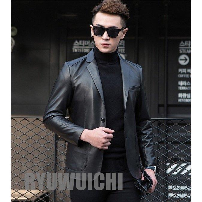 皮のテーラードジャケット