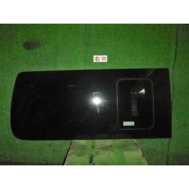 NV350キャラバン CBF-CS4E26 右クォーターガラス QR25DE 83020-3XC3D : パーツガレージ - 通販 ...