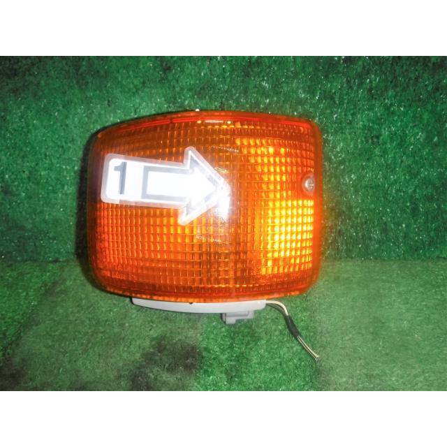 トヨエース KC-LY211 左ターンシグナルランプ 3L 81520-37050 : パーツガレージ - 通販 - Yahoo!ショッピング