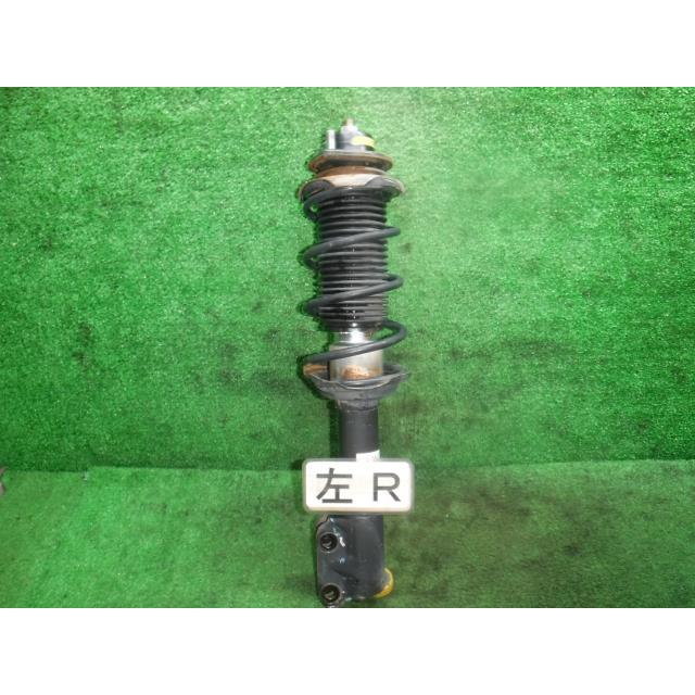 ステラ DBA-RN1 左Rストラット EN07D 20360KG092 : パーツガレージ - 通販 - Yahoo!ショッピング