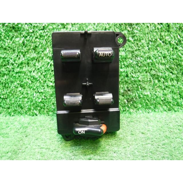 ザッツ ABA-JD1 パワーウインドウスイッチ E07Z 35765-S2K-003ZB : パーツガレージ - 通販 - Yahoo!ショッピング