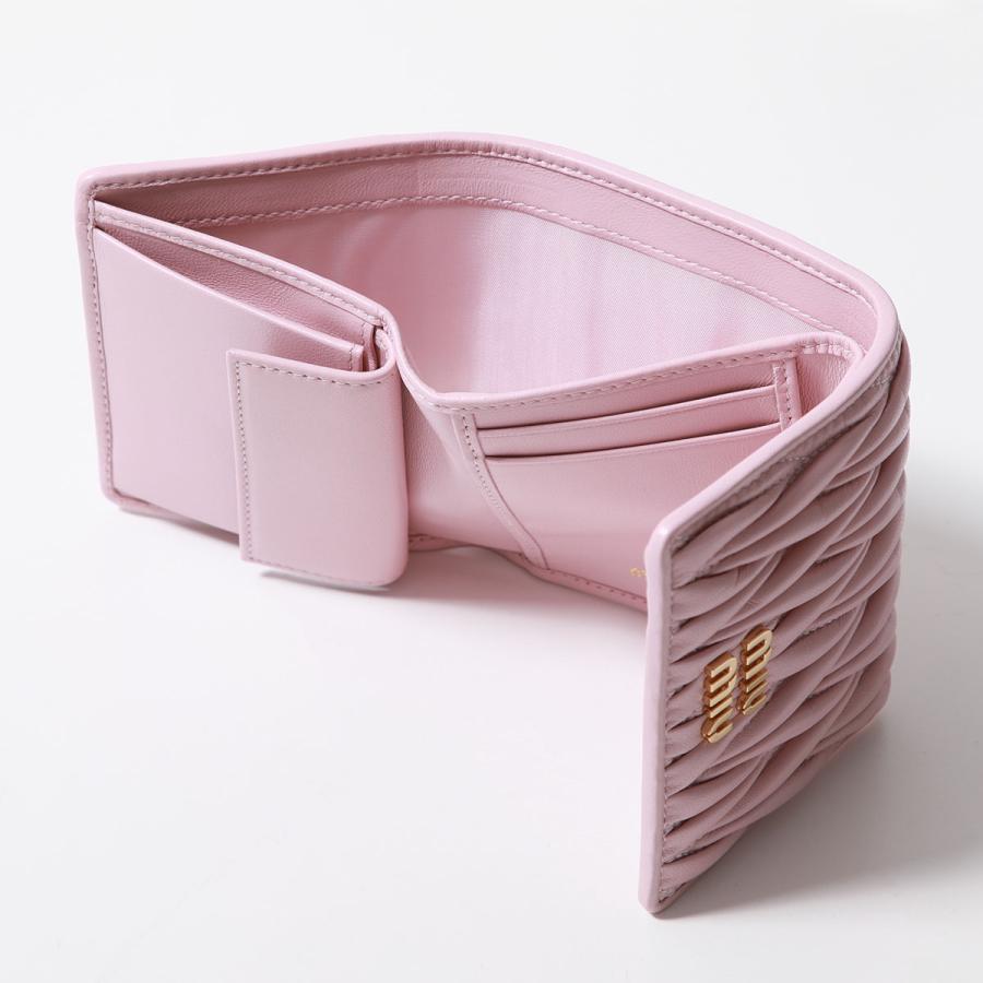 miu MIUMIU ミュウミュウ 三つ折り財布 MATELASSE マテラッセ miu MIUMIU ミュウミュウ 三つ折り財布 MATELASSE マテラッセ
