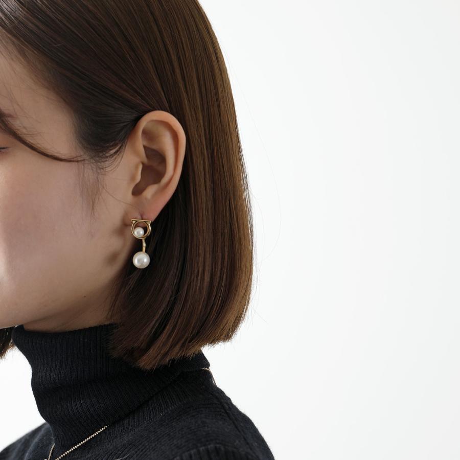 FERRAGAMO フェラガモ ピアス 76 0386 レディース ガンチーニ ガラスパール 真鍮 アクセサリー 001/ORGIOV/PEARL : インポートセレクトmusee - 通販 ...