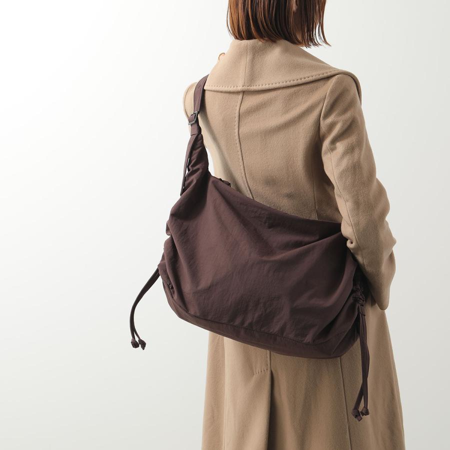 Le Vernis（ル・ベルニ） ショルダーバッグ Stomach bag M 252-210515