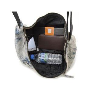 EASTPAK イーストパック ショルダーバッグ HOBBS EK757 80E 17Lブリーチ デニム EAST PAK : s ...