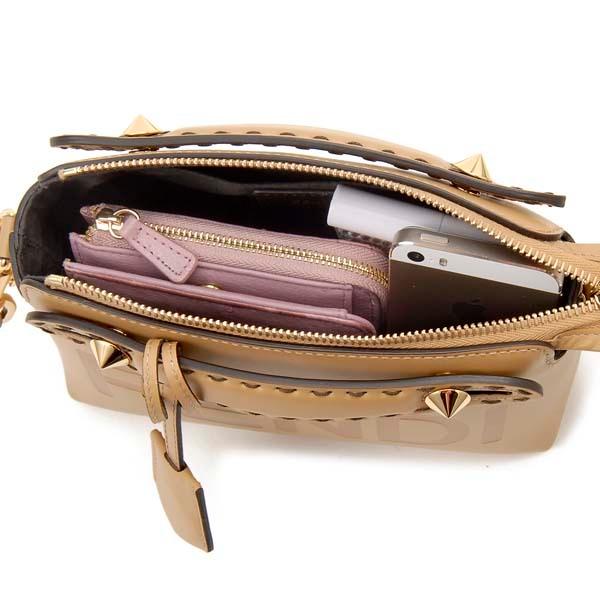 FENDI フェンディ ショルダーバッグ レディース ミーレ ベージュ FENDI フェンディ ショルダーバッグ レディース ミーレ ベージュ