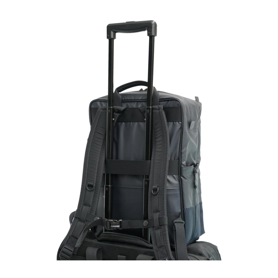 MANHATTAN PASSAGE（マンハッタンパッセージ） リュック A4 13L Plus