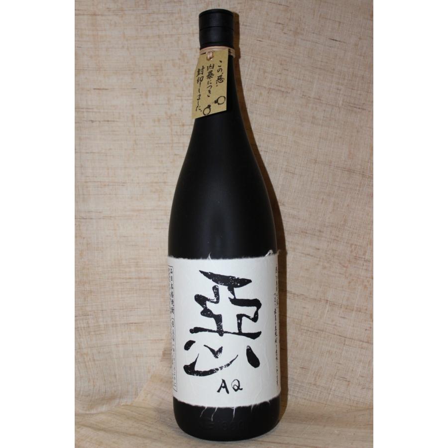 王手門酒造 麦焼酎1800ml あくのくろぶか AQ28度 1升瓶1.8L IWSC2023最高金賞トロフィー受賞 : もりたやヤフー店 ...