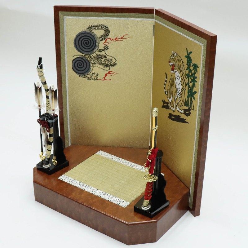 アウトレット品 五月人形 屏風台 台屏風セット 二曲竜虎絵屏風、台、弓太刀セット 23a-ya-0733 : さくらソレイユ - 通販 - Yahoo!ショッピング