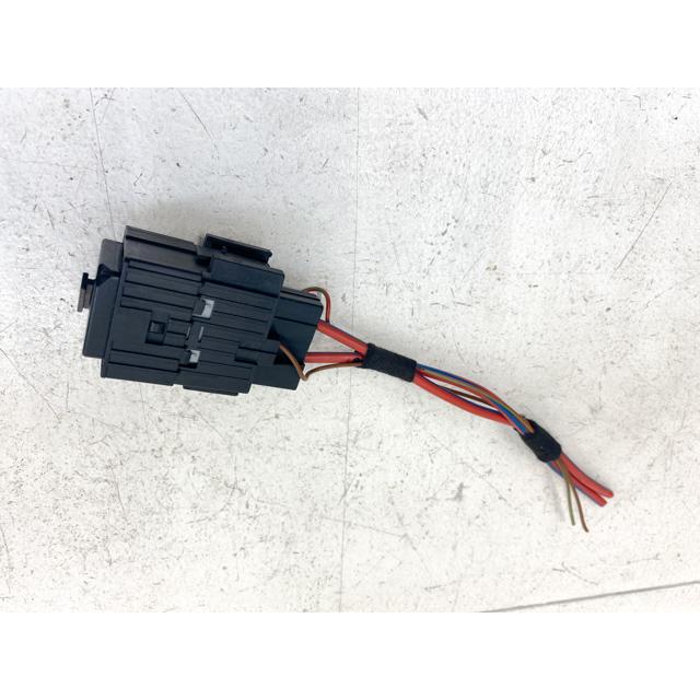 BMW 3シリーズ E91 320i ツーリング 08 ABA-VR20 純正 リレー 13597-18916 : サムライセブンヤフー店 ...