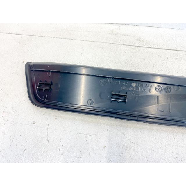 BMW 3シリーズ E91 320i ツーリング 08 ABA-VR20 純正 左 フロント スカッフプレート 51477060279 LH ...