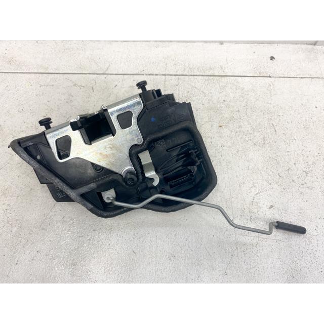 BMW 3シリーズ E91 320i ツーリング 右H ABA-VR20 純正 右 フロント ドアロックアクチュエーター 7202144 : サムライセブンヤフー店 - 通販 - Yahoo ...