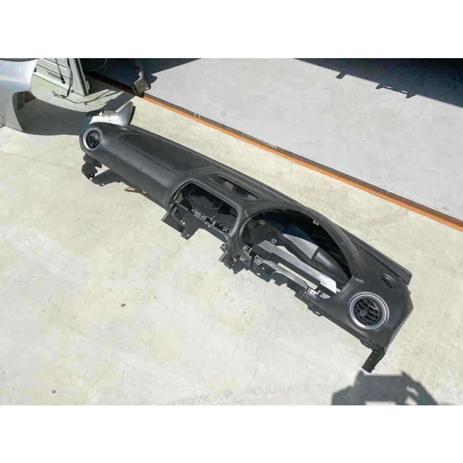 スバル インプレッサ GG3 スポーツワゴン 純正 ダッシュボード : サムライセブンヤフー店 - 通販 - Yahoo!ショッピング