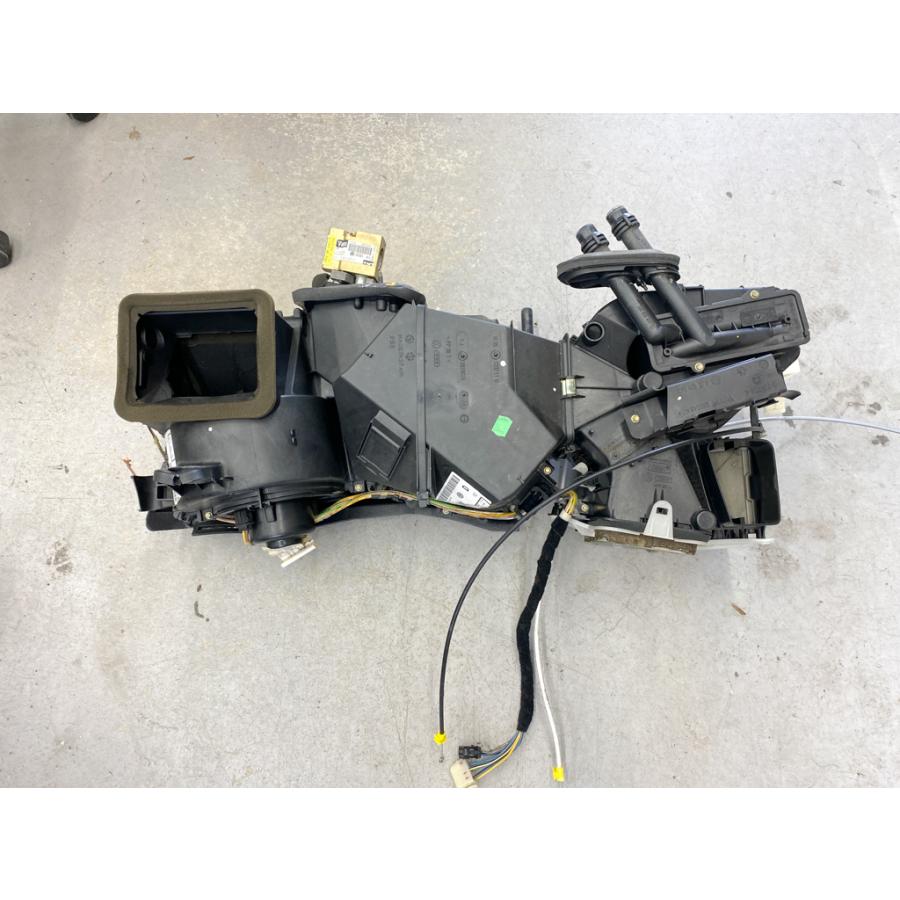 VW ニュービートル ターボ 9CAWU 右H 純正 クーリングユニット エバポレーター 取り付け部割れあり : サムライセブンヤフー店 ...