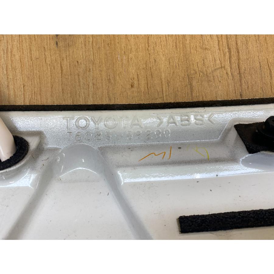 トヨタ アクア 純正 リヤスポイラー 76085-52200 : サムライセブンヤフー店 - 通販 - Yahoo!ショッピング