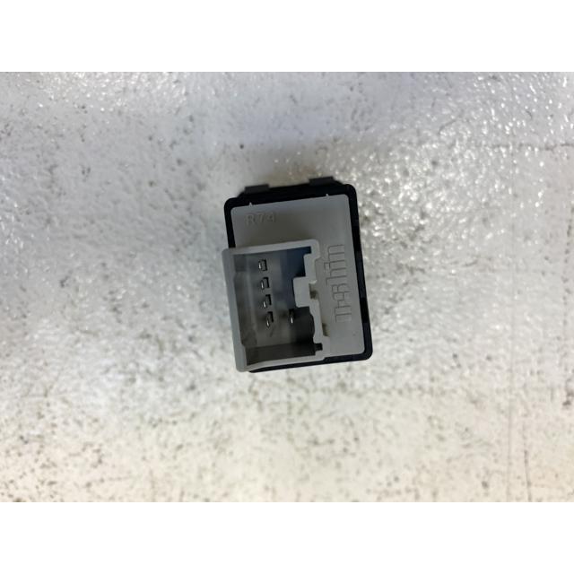 三菱 ミニキャブ トラック 4WD GBD-U62T 5MT 7.3万km 純正 切替 スイッチ ライトレベライザー : サムライセブンヤフー店 - 通販 - Yahoo!ショッピング