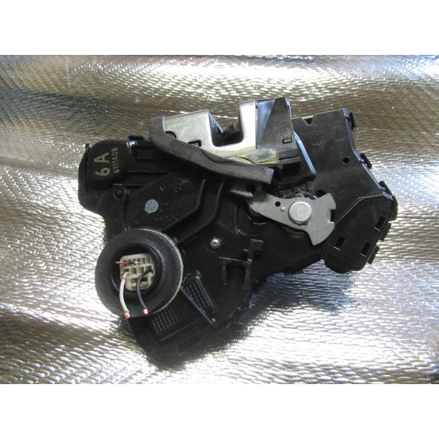 エスティマ DBA-ACR50W 右前ドアロック 331008 : サンコーパーツヤフー店 - 通販 - Yahoo!ショッピング