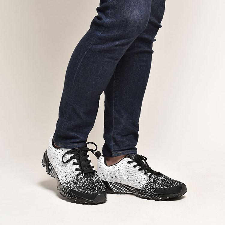 ランニングシューズ メンズ 白 ランニングスニーカー スニーカー 黒 おしゃれ ウォーキングシューズ カジュアルシューズ 軽量 ブラック ホワイト : 8702-z : 靴のSVEC - 通販 ...