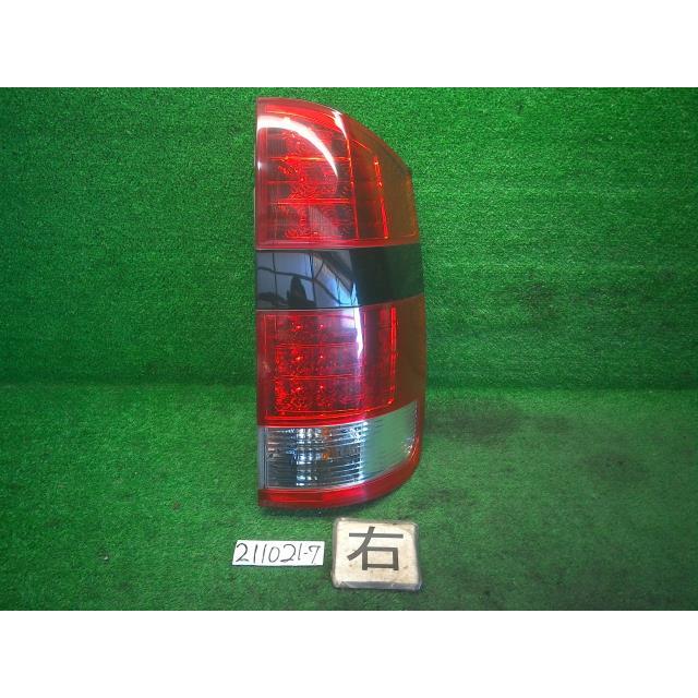 NOAH ノア DBA-AZR65G 右 テール ランプ Xスペシャル 4WD 8人 81550-28450 ※同梱不可 : サトウサービス - 通販 - Yahoo!ショッピング