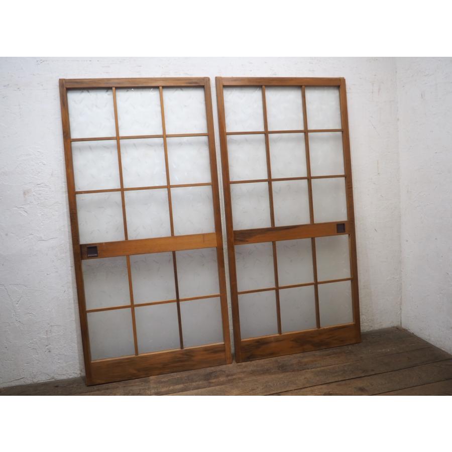 タW1644 【H177,5cm×W87,5cm】×2枚 昭和レトロなデザインガラスの古い木枠ガラス戸 建具 引き戸 サッシ 内装 中古住宅 リフォームM松 : secondhand012 ...