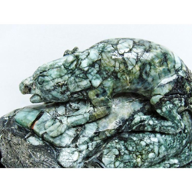 1.8Kg エメラルド 手彫り アザラシ 置物 t583-1171 : 誠安天然石専門店 - 通販 - Yahoo!ショッピング