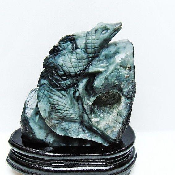 1.3Kg エメラルド 手彫り トカゲ 置物 t583-1184 : 誠安天然石専門店 - 通販 - Yahoo!ショッピング