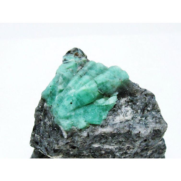 エメラルド 原石 t672-1430 : 誠安天然石専門店 - 通販 - Yahoo!ショッピング