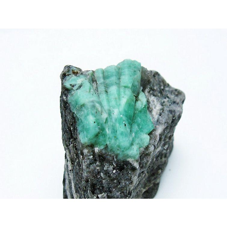 エメラルド 原石 t672-1430 : 誠安天然石専門店 - 通販 - Yahoo!ショッピング