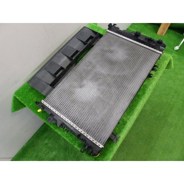 ベンツ Vクラス V350 ABA-639350 ラジエター/ラジエータ M272E35 H9224006 A6395011201 220471 :000022047120400:株式会社 ...