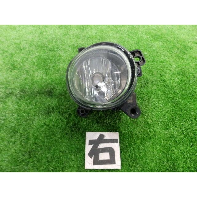アウディ A1 DBA-8XCAX 右フォグランプ CAX LZ3M 89205622 8T0941700 221045 : 株式会社 西友商会 - 通販 - Yahoo!ショッピング