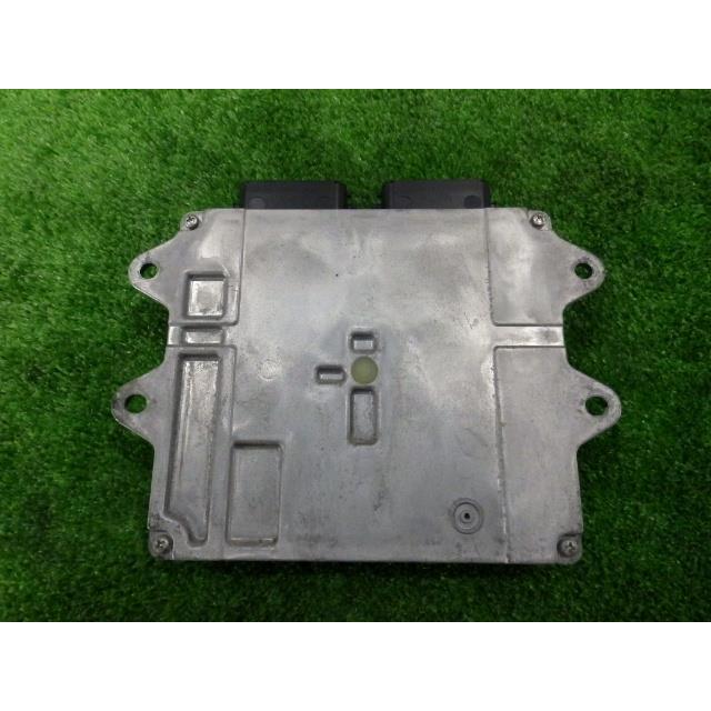 プレマシー DBA-CWEFW エンジンコンピューター/ECU LF-VD 38P LFES-18-881H LFES-18-881K 221071 : 000022107163100 ...
