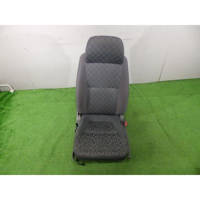 キャラバン ADF-DWMGE25 ドライバーシート ZD30DDTI QM1 87300-VZ00B 222077 : 株式会社 西友商会 - 通販 - Yahoo!ショッピング