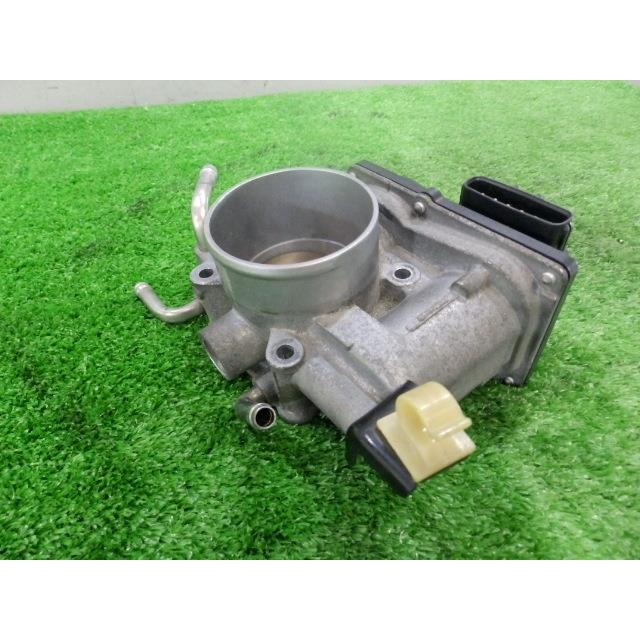 NOAH ノア CBA-AZR60G ジャンク!! スロットルボディ/スロボ 1AZ-FSE 22030-28050 230843/ ...