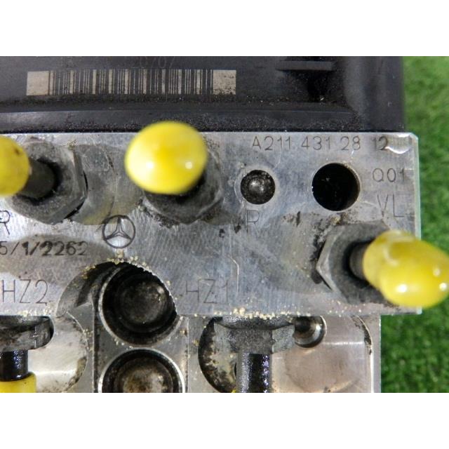 ベンツ Eクラス W211 DBA-211056C ABSアクチュエーター 272 0265960321 A2114312812 231126 : 株式会社 西友商会 - 通販 - Yahoo ...