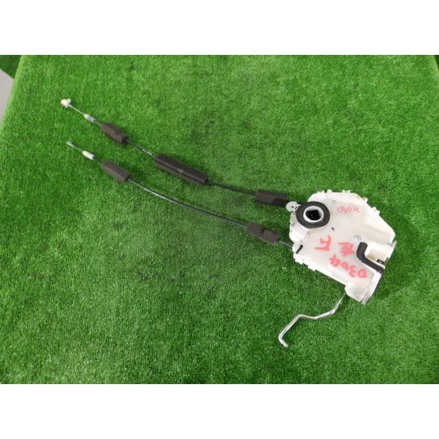 ステップワゴン DBA-RG1 左フロントドアロック K20A B92P SLJ-L 72150-SLJ-J11 240304 : 株式会社 西友商会 - 通販 - Yahoo!ショッピング