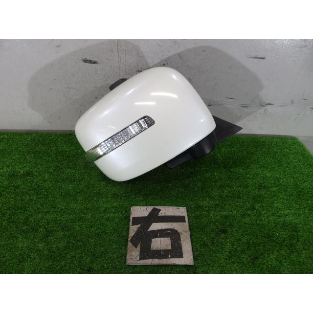 デリカD2/D:2 DBA-MB15S 右ドアミラー/右DM K12B Z7T 82K4 MQ502904 240721 : 株式会社 西友商会 - 通販 - Yahoo!ショッピング