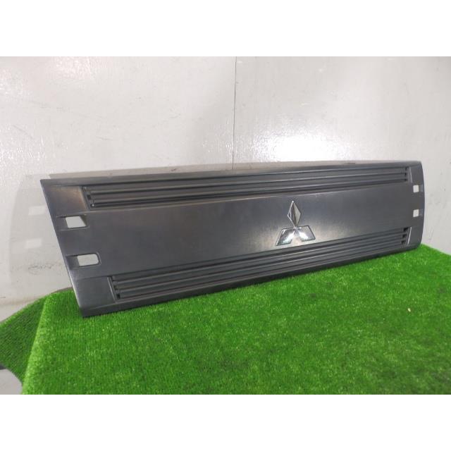 ミニキャブ GBD-U61V フロントグリル 3G83 W37 7405A293 7405A294 241045 : 株式会社 西友商会 - 通販 - Yahoo!ショッピング