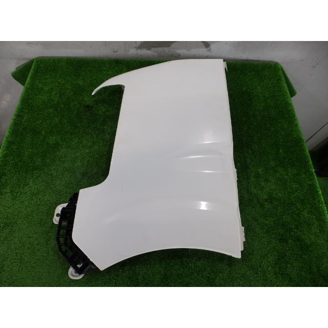 エブリィ/エブリー HBD-DA17V 左フロントフェンダー R06A 26U 58611-64P00 241311 :000024131110700:株式会社 西友商会 - 通販 ...