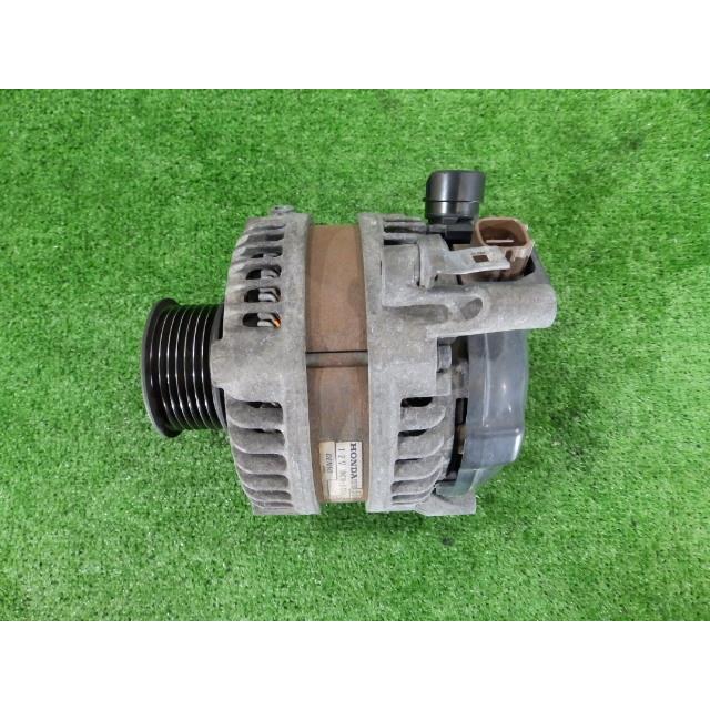 ストリーム DBA-RN8 ジャンク!! オルタネーター/ダイナモ R20A CSF37 31100-RZP-G01 241612/ ...