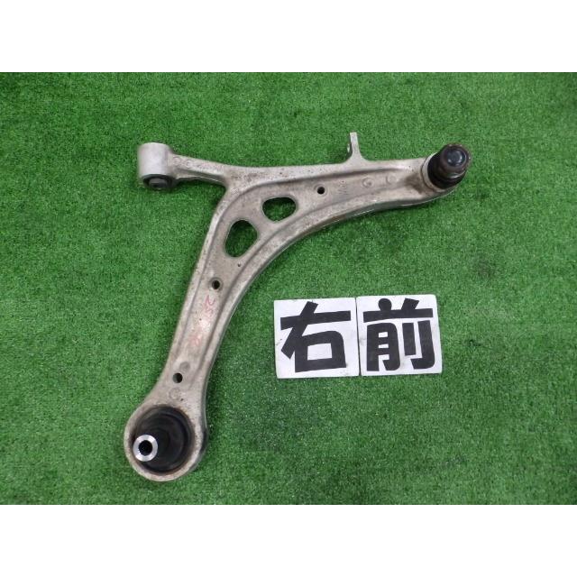 レヴォーグ DBA-VM4 右フロントロアアーム FB16ESZH9A G1U 141218 20202VA000 242519 : 000024251951720 : 株式会社 西友商会 ...