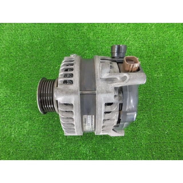 ジャンク!! ステップワゴン DBA-RK1 オルタネーター/ダイナモ R20A CSJ22 31100-R0A-003 250077/ ...