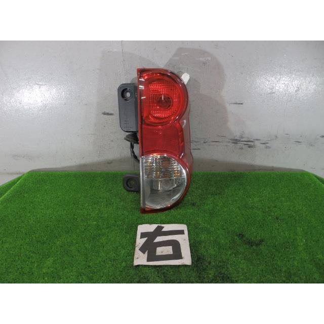 NV200バネット DBF-VM20 右テールランプ HR16DE QM1 T002 26550-JX00A 250792 : 株式会社 西友 ...