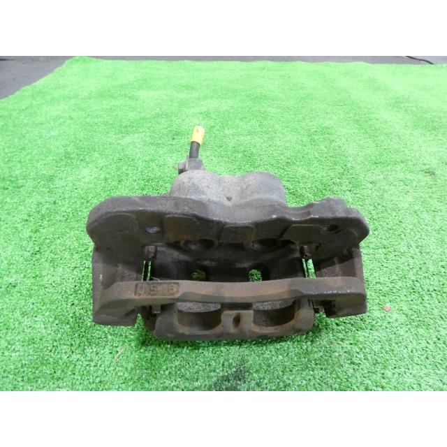 デリカスペースギア GF-PA4W 右フロントキャリパー 4G64 W09 24-14 MR205261 251134 : 株式会社 西友商会 - 通販 - Yahoo!ショッピング