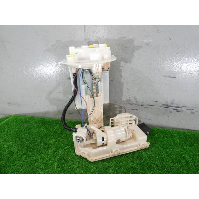 カローラツーリング 3BA-ZRE212W 燃料ポンプ/フューエルポンプ 2ZR-FAE 220 77704-12570 77020 ...