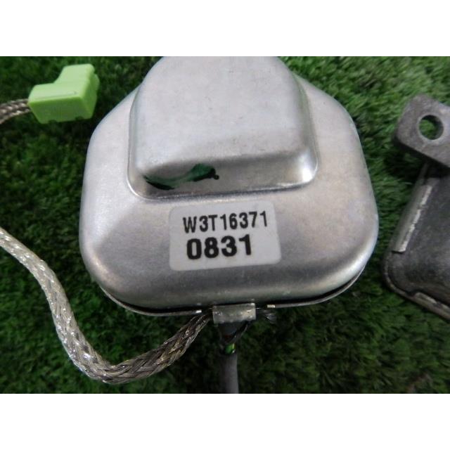 デリカD:5/D5 DBA-CV4W HIDバラスト/キセノンアンプ 4B11 W23 W3T16271 8301C042 142262 ...